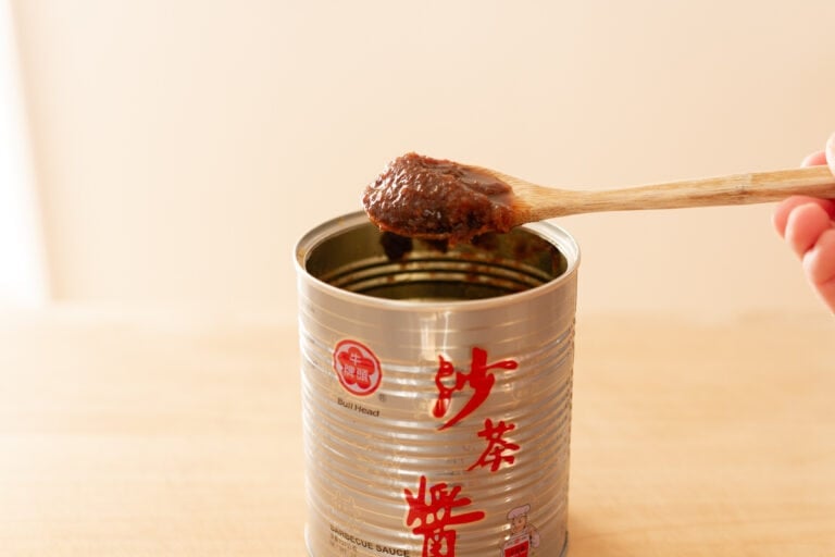 stir-fry spinach with garlic (+ Taiwan spinach and a flavor booster)