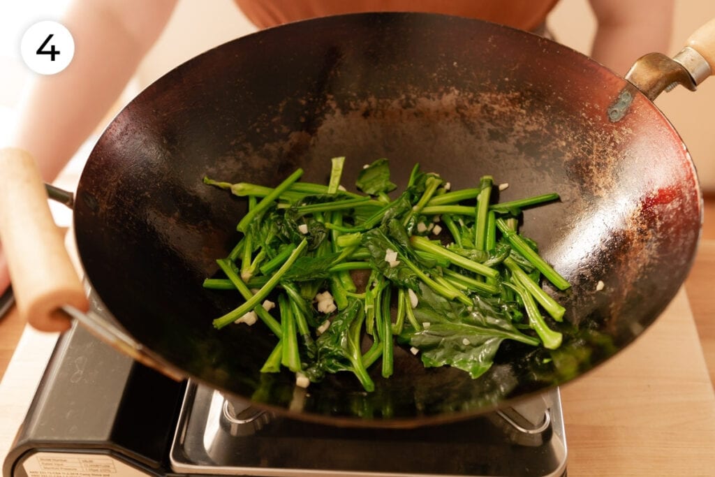 stir-fry spinach with garlic (+ Taiwan spinach and a flavor booster)