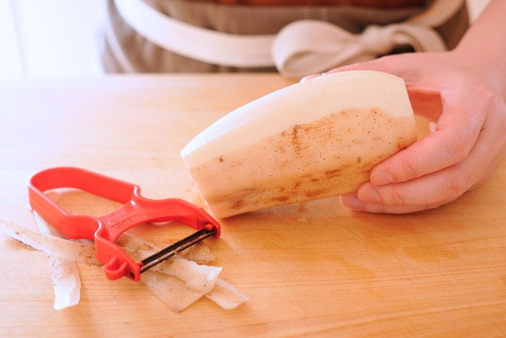 lotus root (ultimate guide from a pro chef + 10 ways to use it)