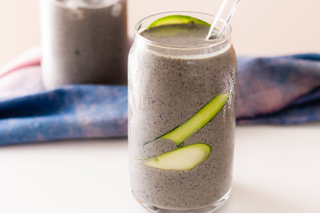 the most delicious tofu smoothie with black sesame