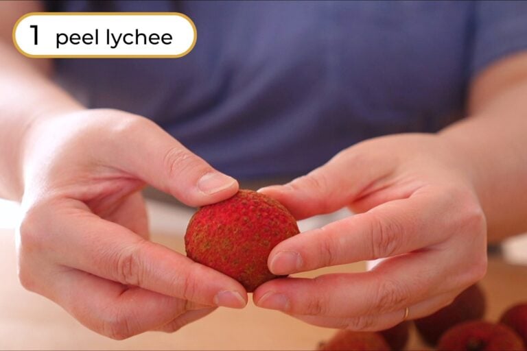 how to eat lychee (chef's guide and easy way to peel)
